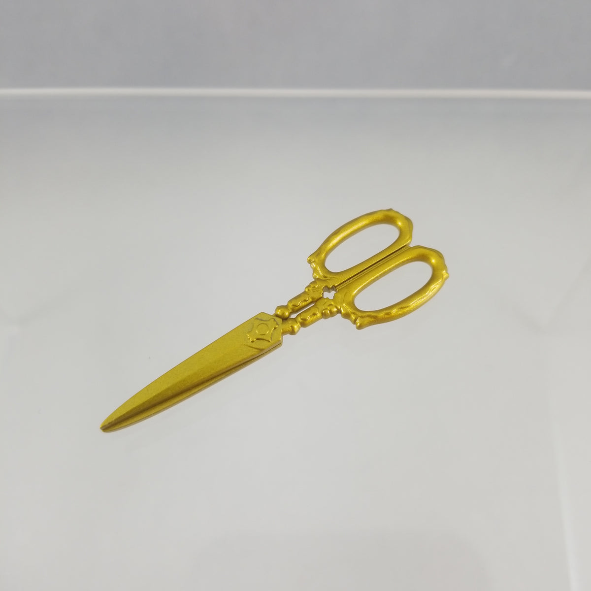 1711 -Souseiseki's Golden Scissors| Chibi Chop Shop