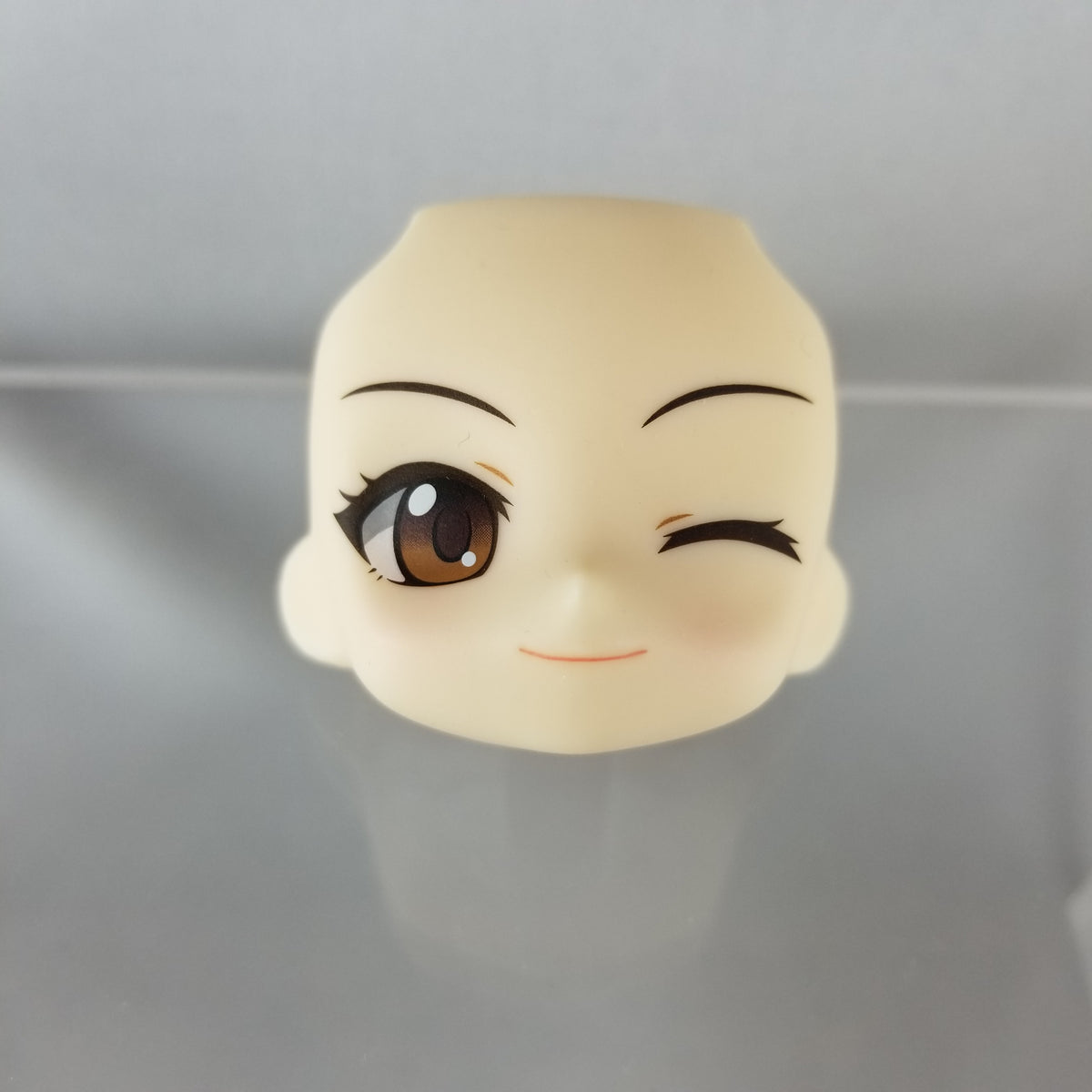 321-2 -Yukari's Winking Faceplate| Chibi Chop Shop