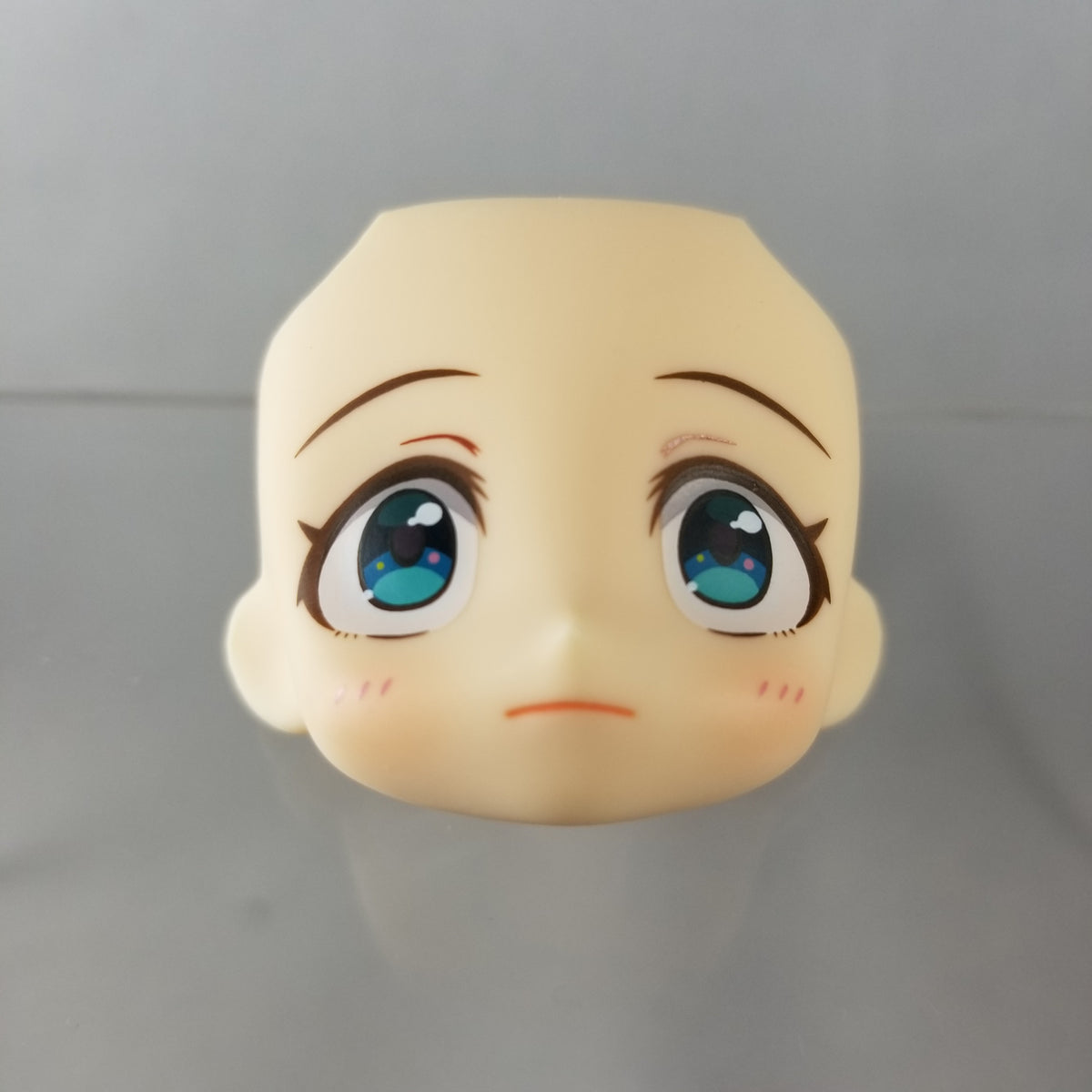 899-4 -Kizuna Ai's Installing Frowning Face| Chibi Chop Shop