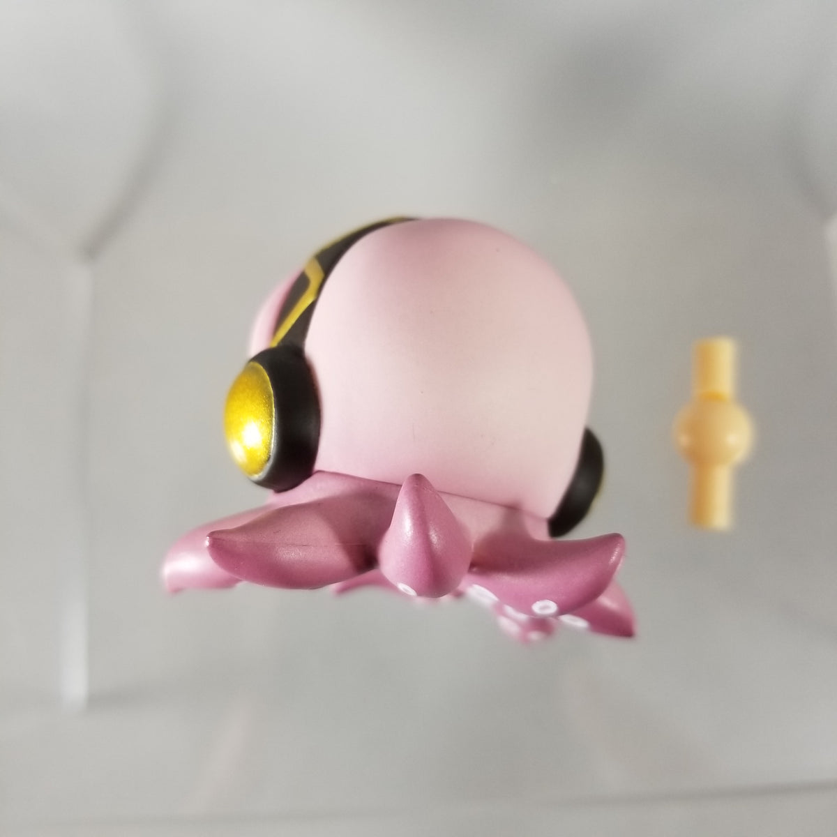 93 or 220 -Megurine's Companion, Octo-Luka| Chibi Chop Shop