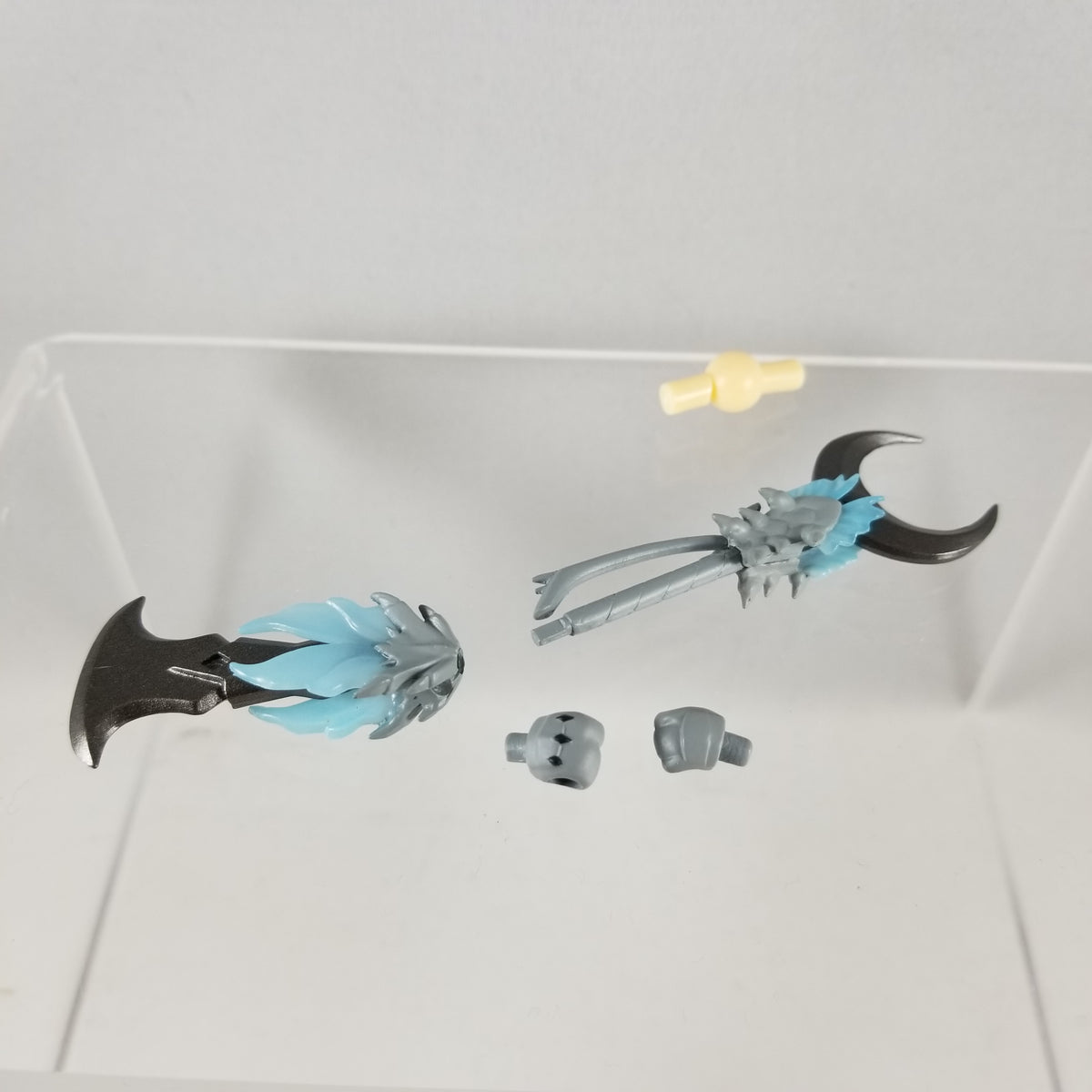 1025 -Hunter: Female Xeno'jiiva Beta Armor's Insect Glaive Xeno Shmaen ...