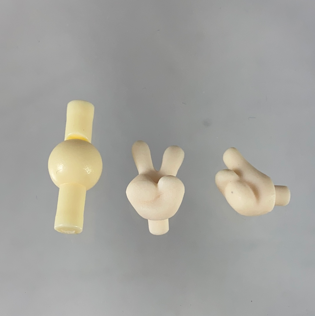 134 -Nagi's Thumbs Up and Peace Sign| Chibi Chop Shop