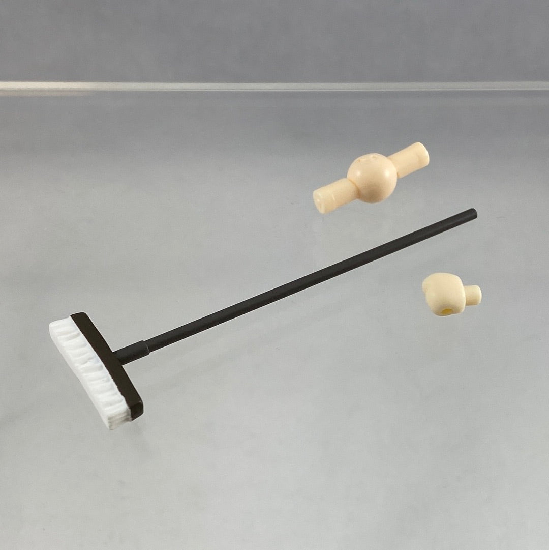 1663 -Minato Aqua's Push Broom| Chibi Chop Shop